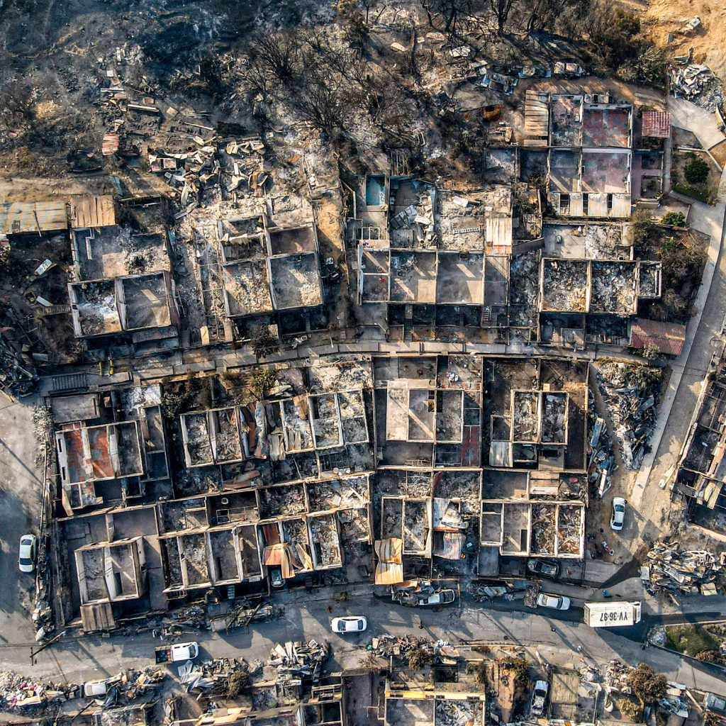 Chile Wildfires Prompt Evacuations Along Coast - Encoding Marketing Chile Wildfires Prompt Evacuations Along Coast - Encoding Marketing